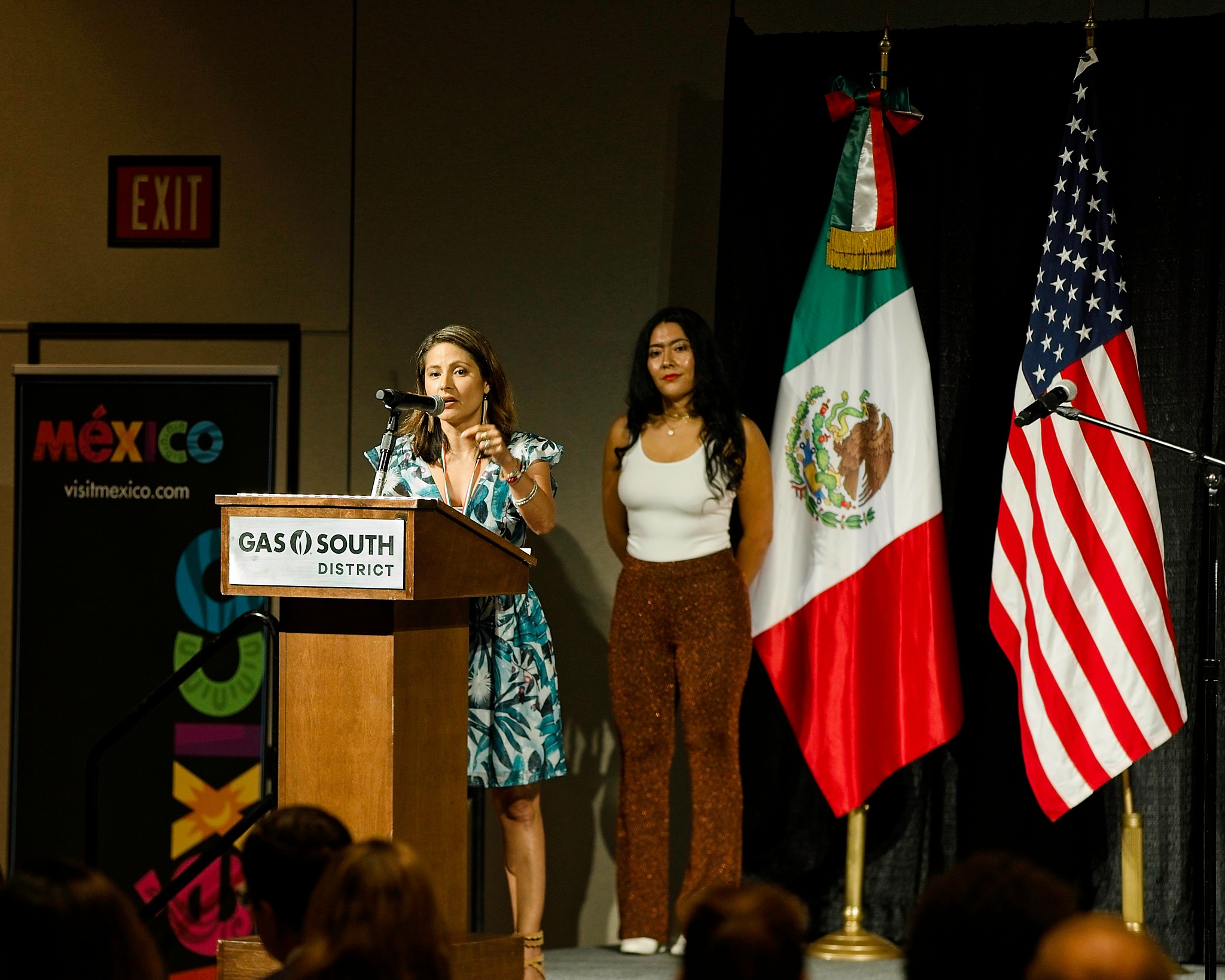 Mexican Consulate Honors Latino Community Fund for Pandemic Help at ...